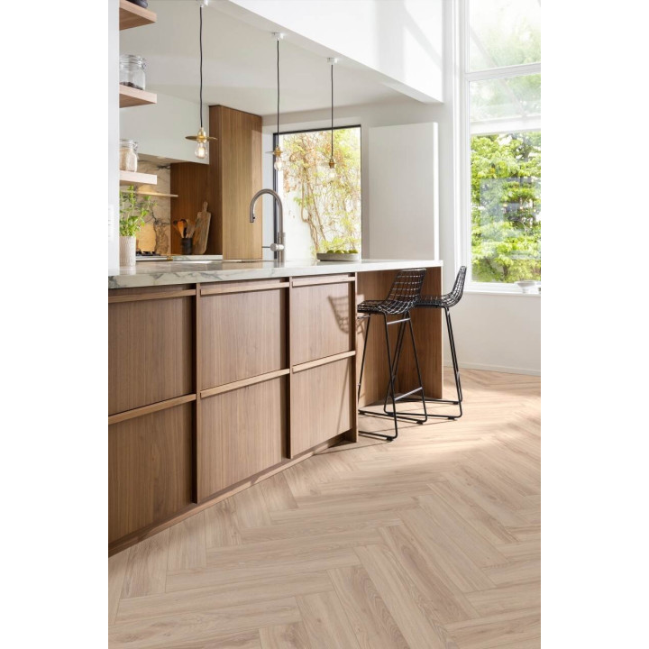 Moduleo LayRed Herringbone Blackjack Oak 22210 | PHU Szulc